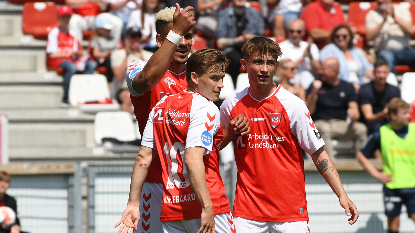 Pletskud fra sæsonafslutningen i Nørreskoven 📸 | Vejle Boldklub