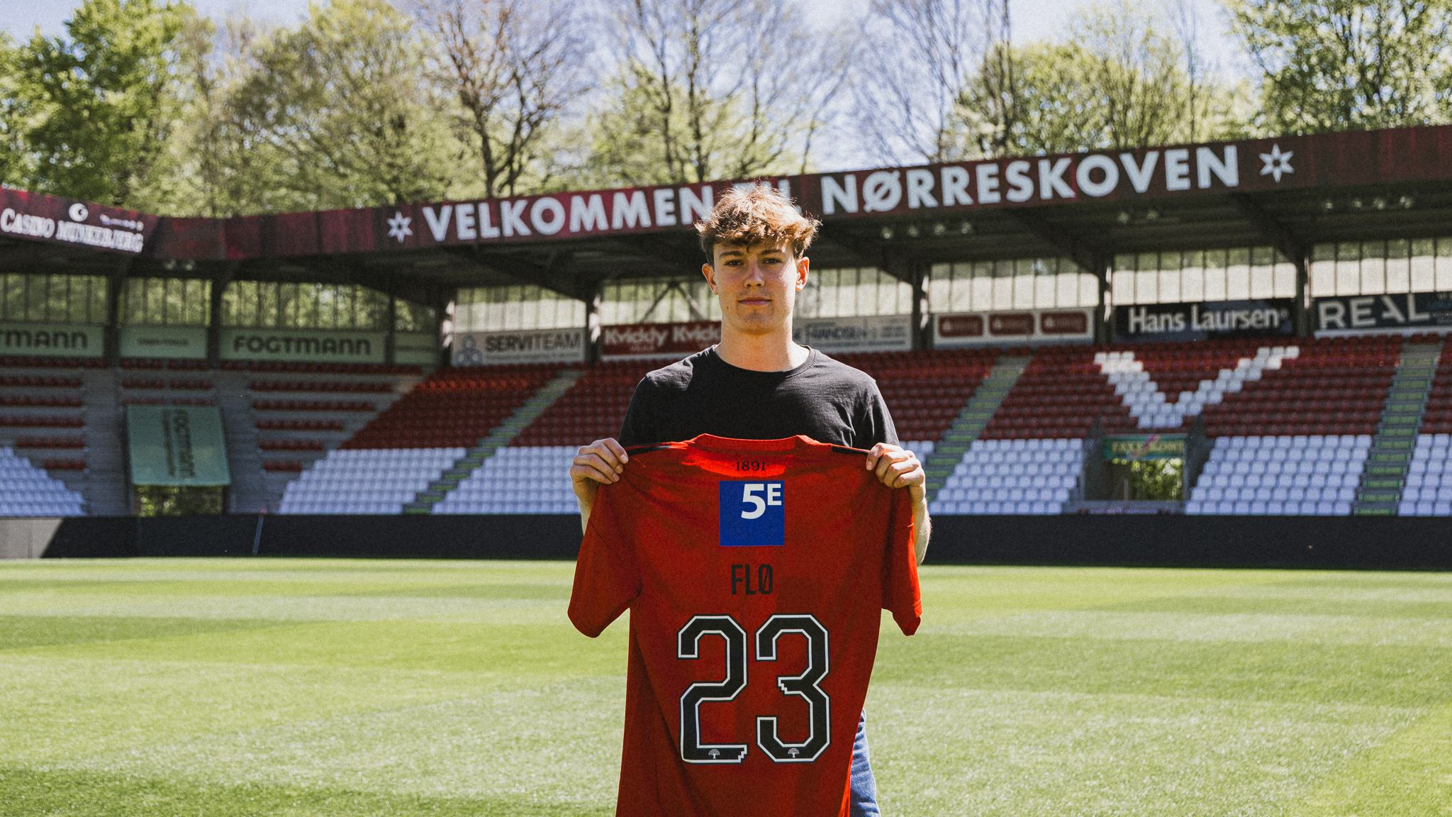 Vejle Boldklub og Lasse Flø underskriver ny lang aftale | Vejle Boldklub