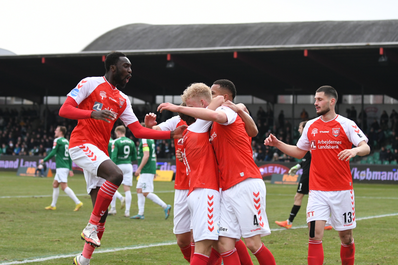 Kampdagsstatus: Albentosa spærret i oprykningsspillets premiere | Vejle Boldklub